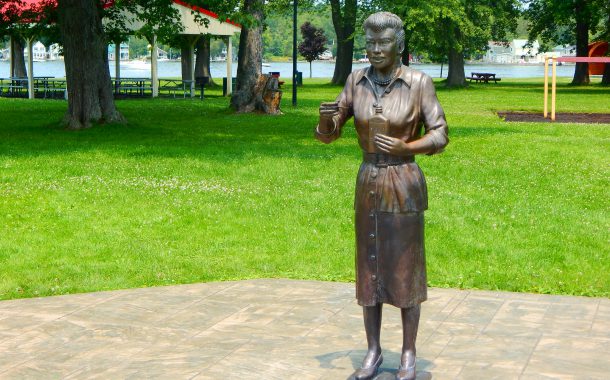 Movie Stars & Lucy Laughs – Take a Fun Trip